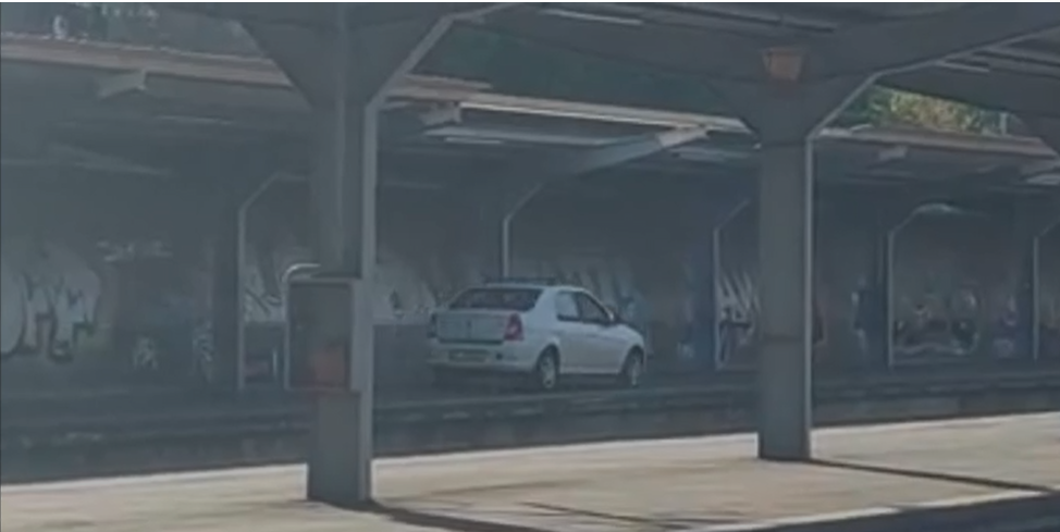 B365 - VIDEO | „O văd, dar nu cred”. O Dacia Logan care se plimbă agale ...